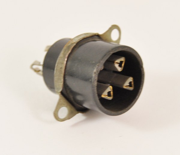 3 pin chassis plug male - Jukebox Revival