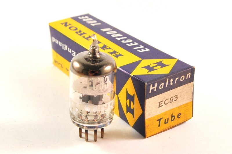 Buis EC93 Haltron - Jukebox Revival