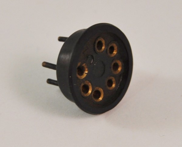 7 pin plug small - Jukebox Revival