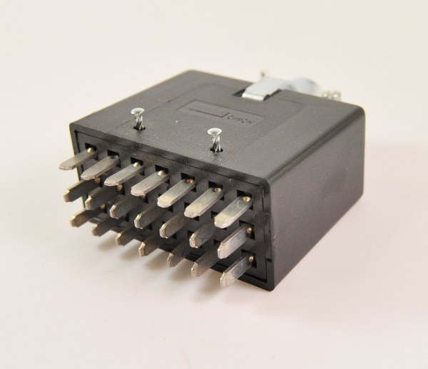 21 pins jones plug male - Jukebox Revival