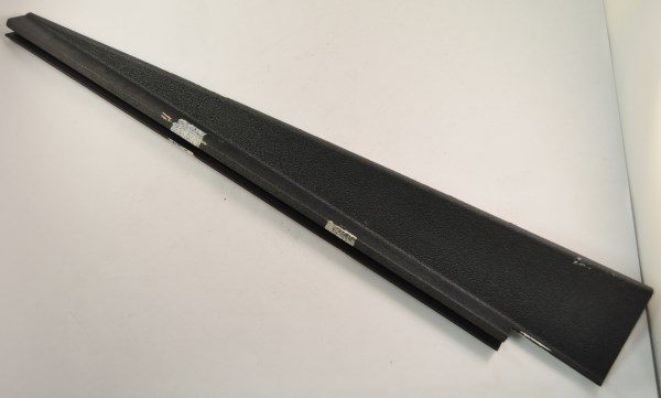 Rowe-AMI R81 inleg rechter zijkant klep part# 601-08275 - Jukebox Revival